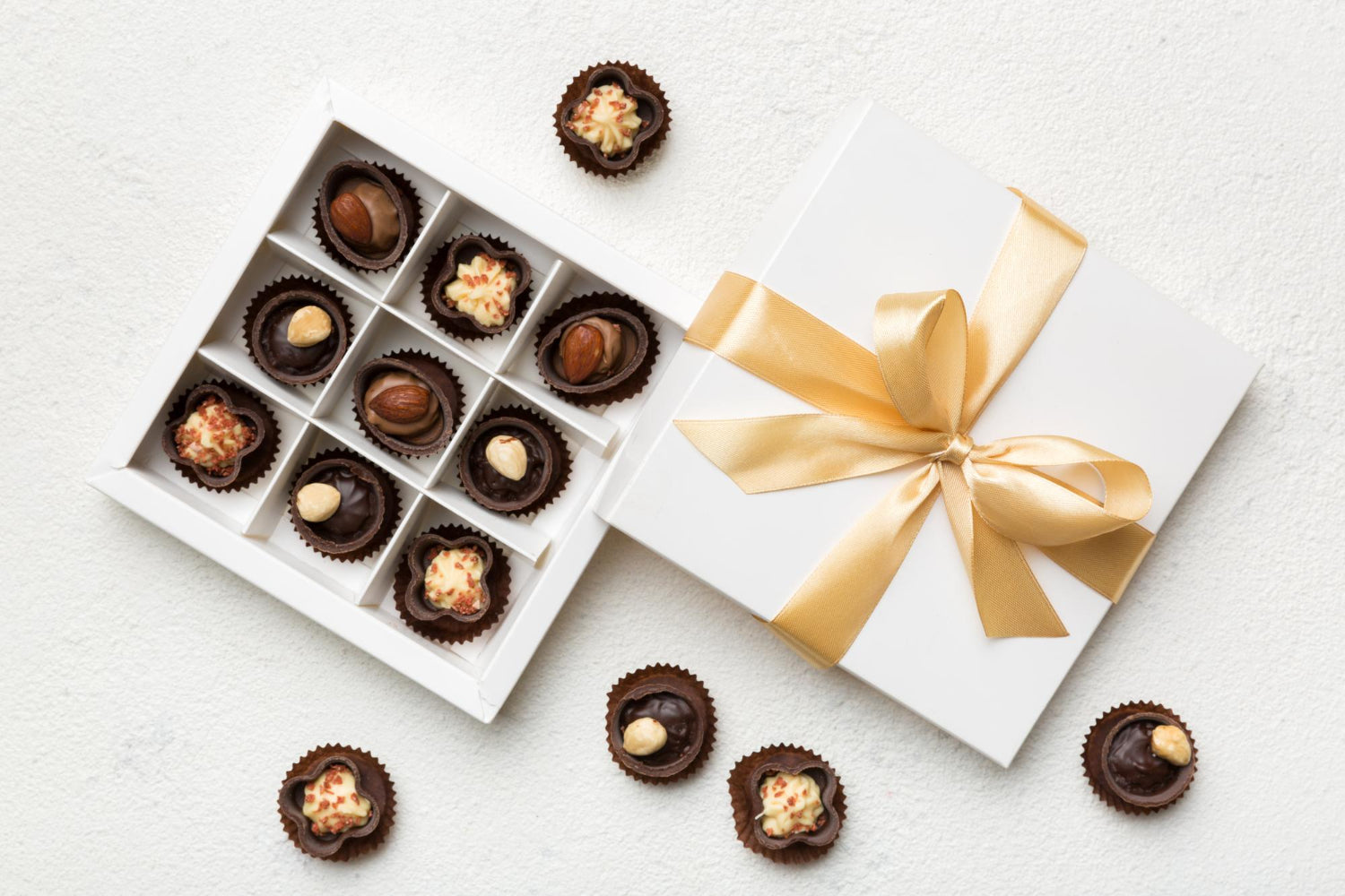 Chocolate Gifts in Iraq – Luxurious Boxes & Plates | Sha100 Gifts ...